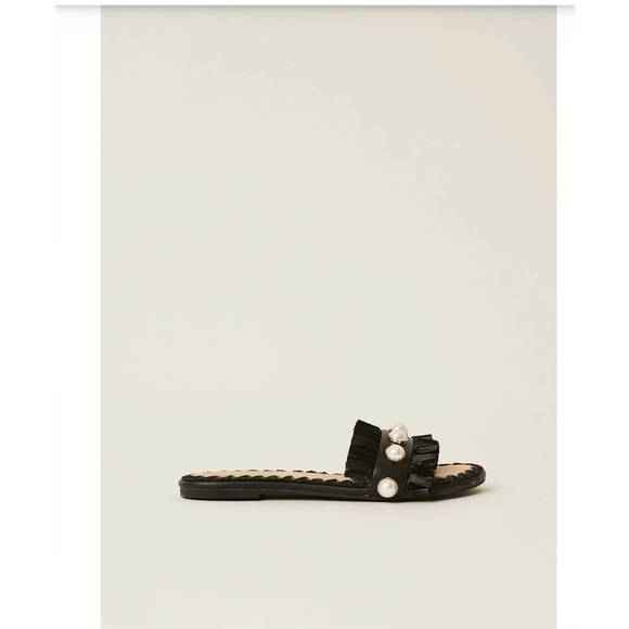 Btb Los Angeles | Shoes | New Btb Los Angeles Valentina Fringe Slide In ...
